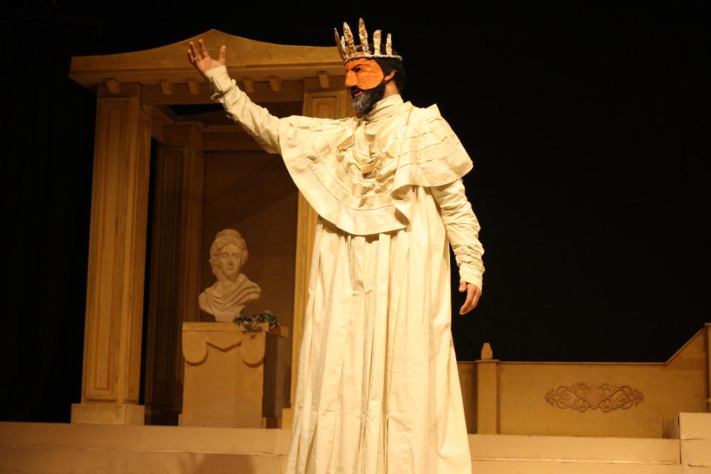 beanbag tales: Oedipus Rex - A Pictorial