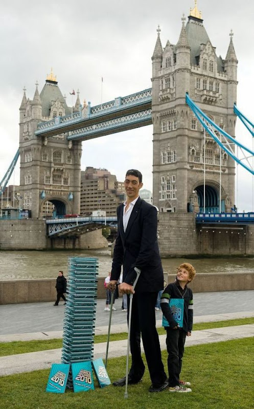 Sultan Kosen tallest man from Turkey