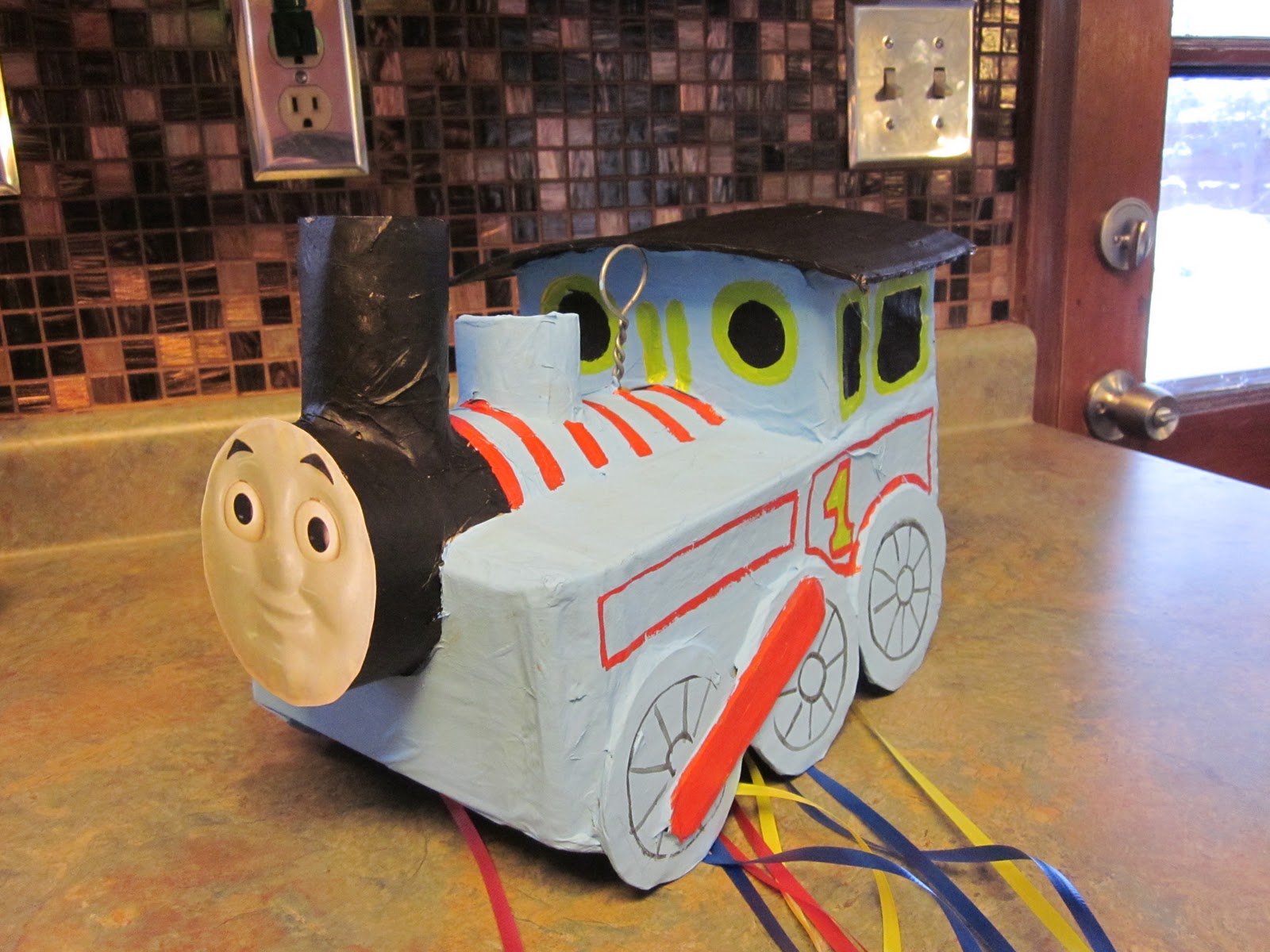 ID Mommy: DIY Train Themed Birthday Party!