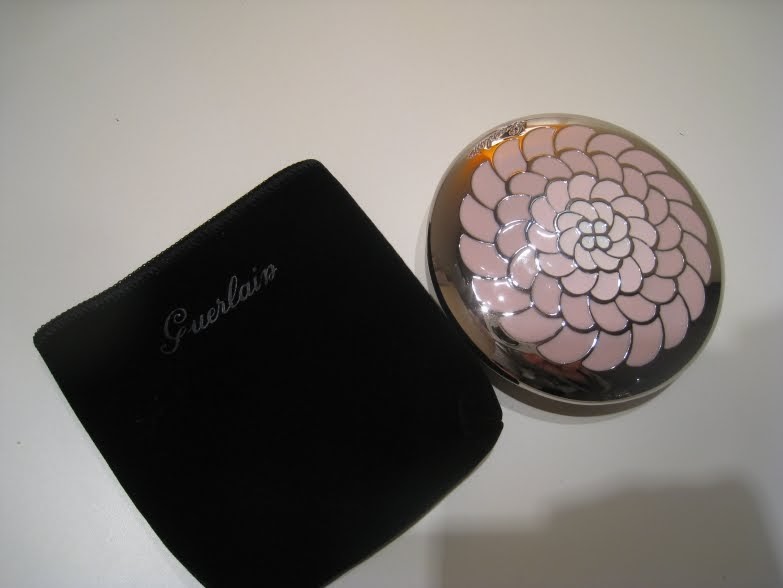 Guerlain Meteorites Voyage Pressed Powder Refillable Compact (01 Mythic ...