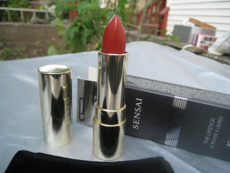 Kanebo Sensai The Lipstick (Hiwada 10) | The Non-Blonde