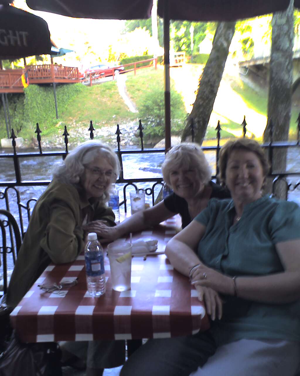 Prayer Blanket: Sisters