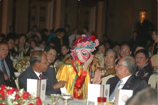 Mark & Pinky VIVAS MAGIC: The Queen of Mask ( PINKY LOO)