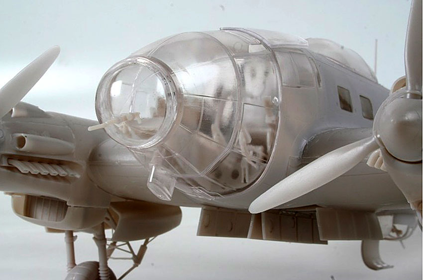 GIANT-SIZE REVELL HEINKEL He 111 - DOES THIS MEAN 1:32 SCALE IS THE NEW ...