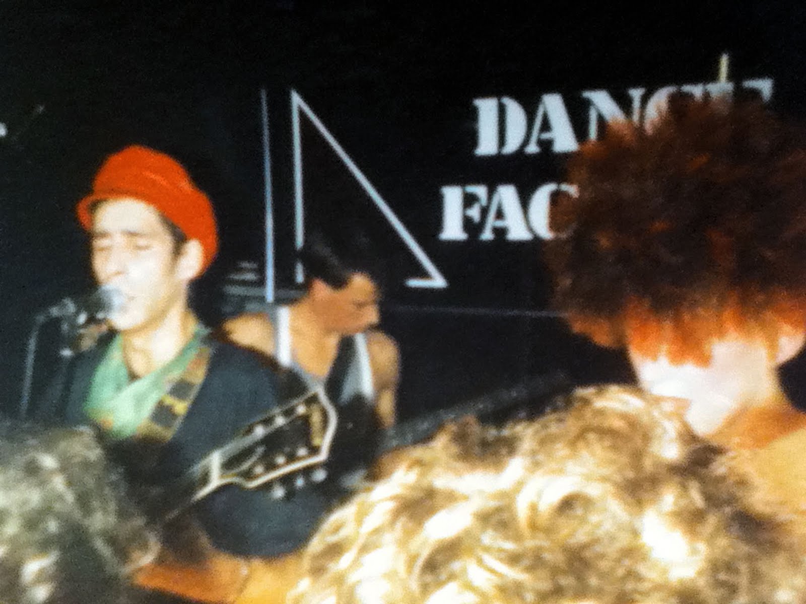 RETRO DUNDEE: HEY! ELASTICA - DANCE FACTORY - 1982