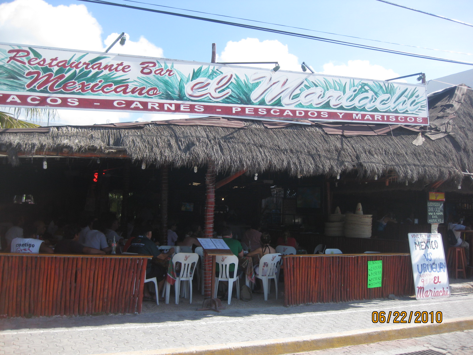 Tulum Living: El Mariachi, Tulum Pueblo