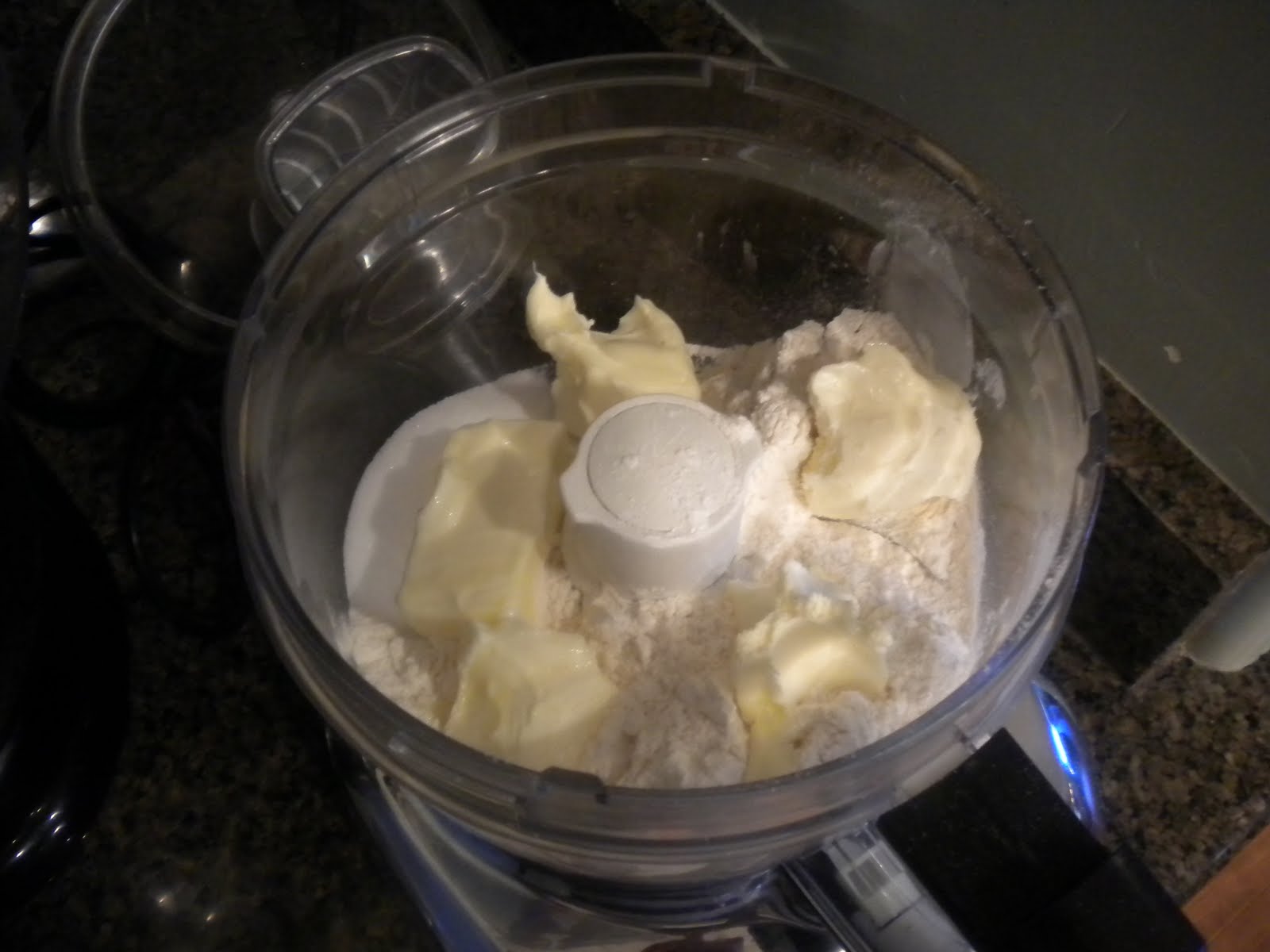 Step by Step Gourmet: Shortbread Bars with Dulce de Leche Caramel and ...