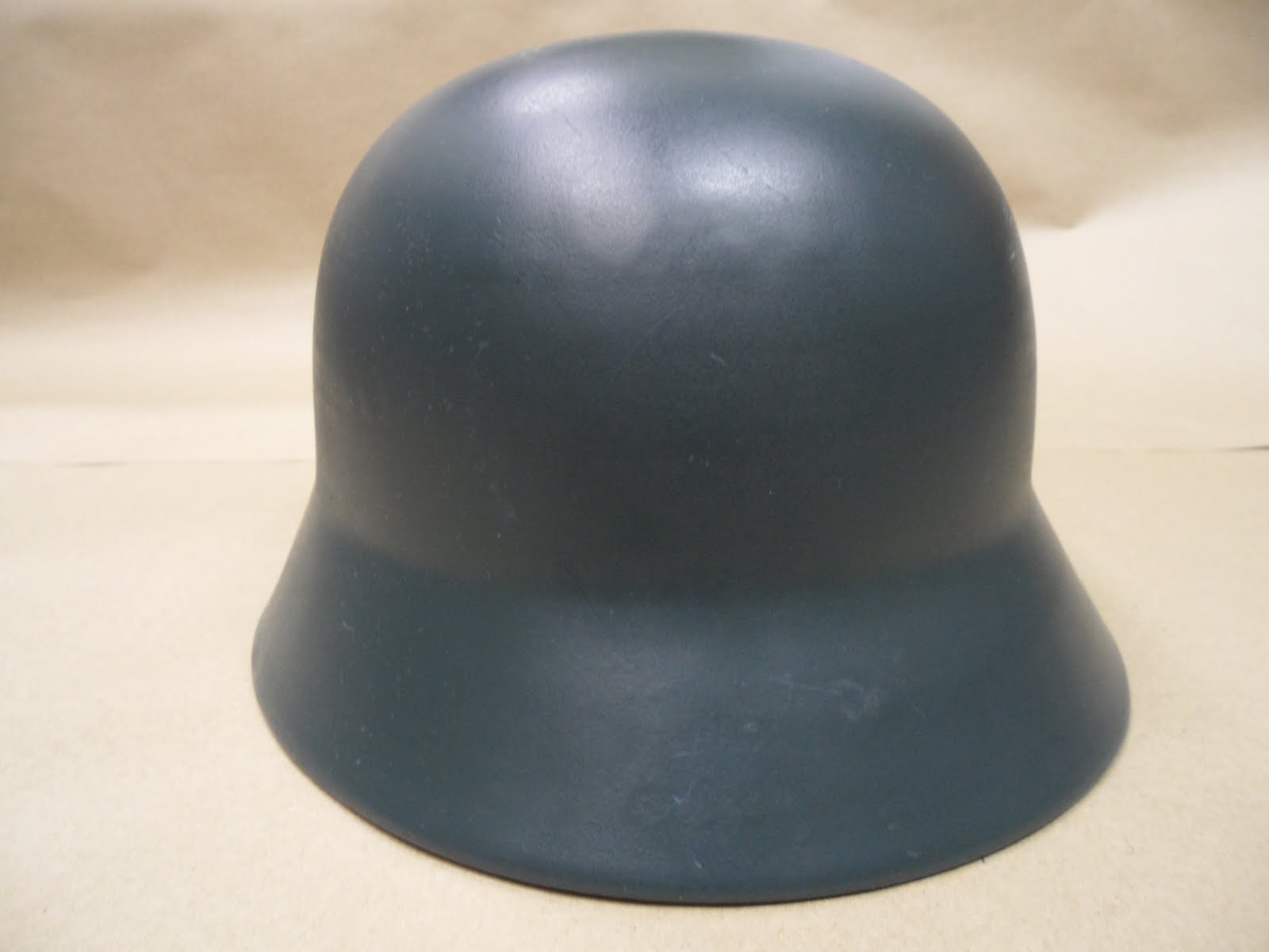 Four Bees: Bundesgrenzschutz M-53 Stahlhelm, BGS M-53 Helmet
