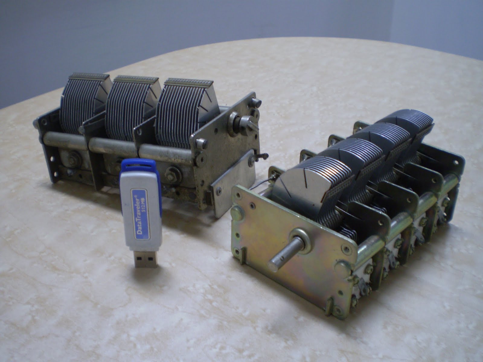 HANSTRONIK - Specialist Tube RF, Audio, etc: VARCO BESI RAPAT 500 - 750 ...