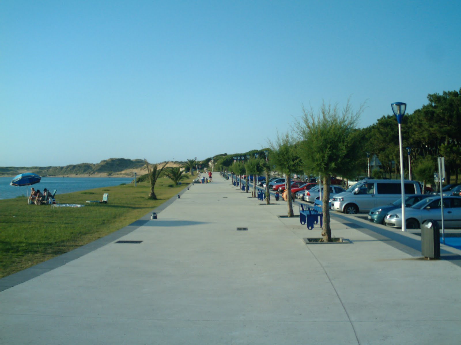 playas y paseos por la costa: PLAYA DE MOGRO