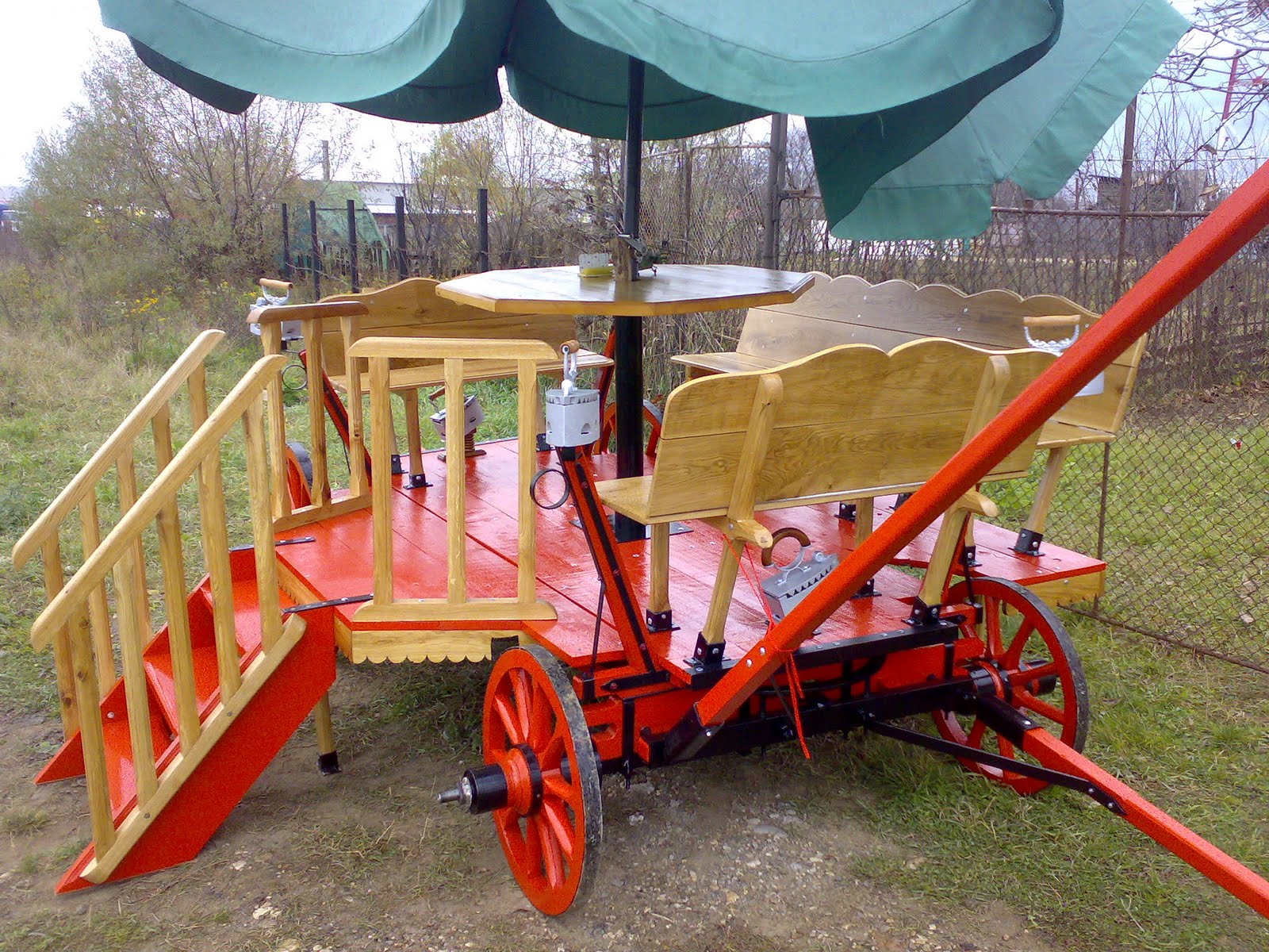 Aranjamente Rustice: Caruta-Terasa