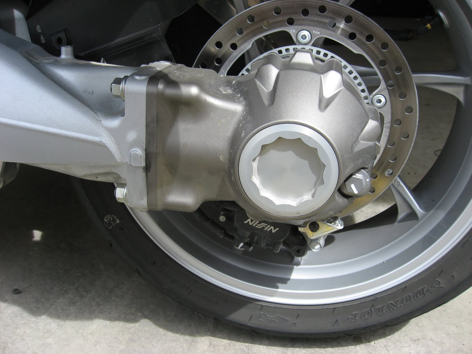 Honda VFR1200F Weblog: Final Drive Service