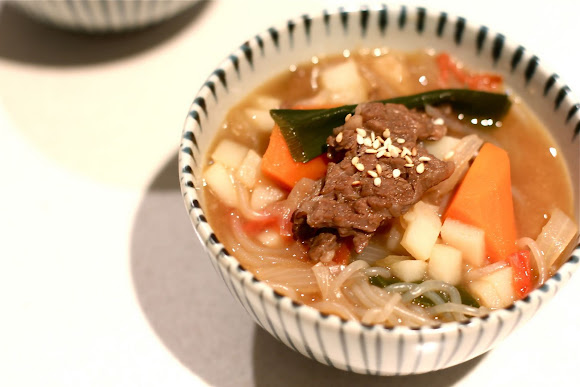 Green Cilantro: Japanese beef and potato stew with konnyaku noodle