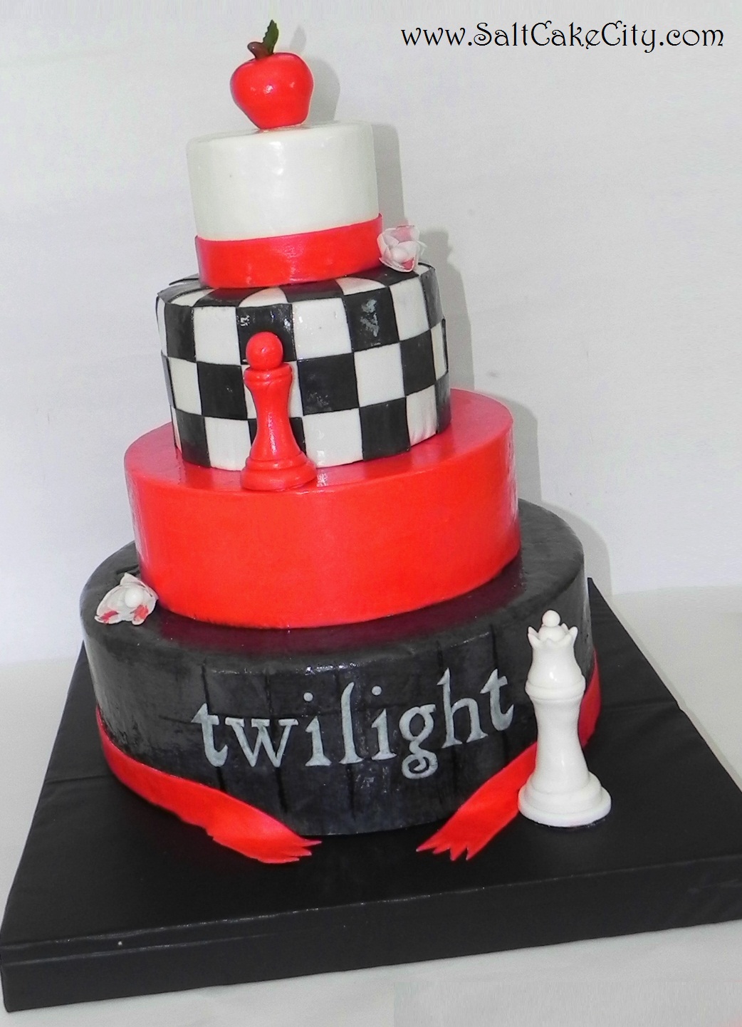 Salt Cake City: Twilight Cake for Mom