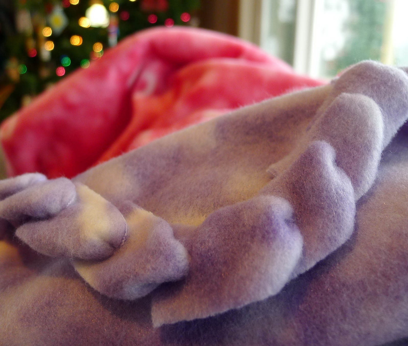 Pieces by Polly: Single Layer No-Sew "Braided" Fleece Blankets Tutorial