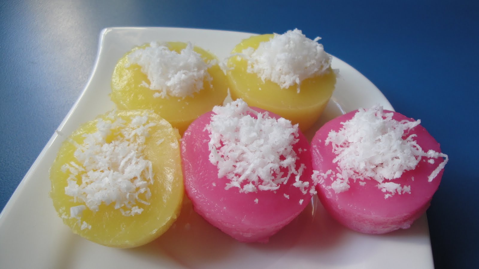 from zie kitchen: Kuih Lompang