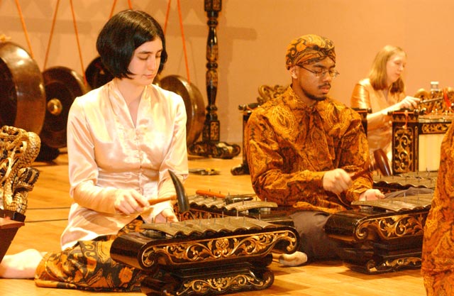 THE ART OF TRADITIONAL of specific INDONESIA AND FAMOUS TOURIST PLACE ...