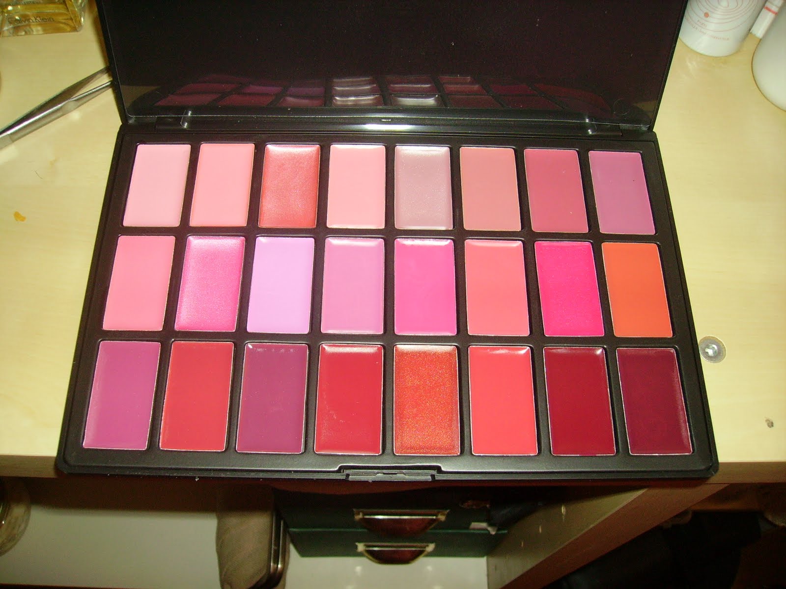 PALETA LABIALES ZOEVA