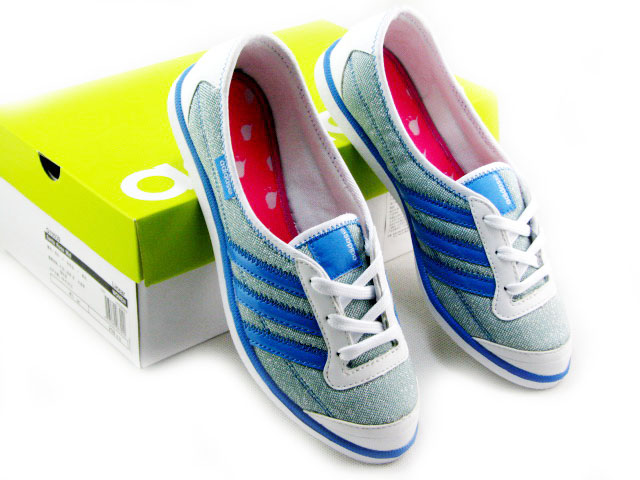 Bachelor.: ADIDAS BLACK AND ADIDAS WOMEN DANCE SHOE.