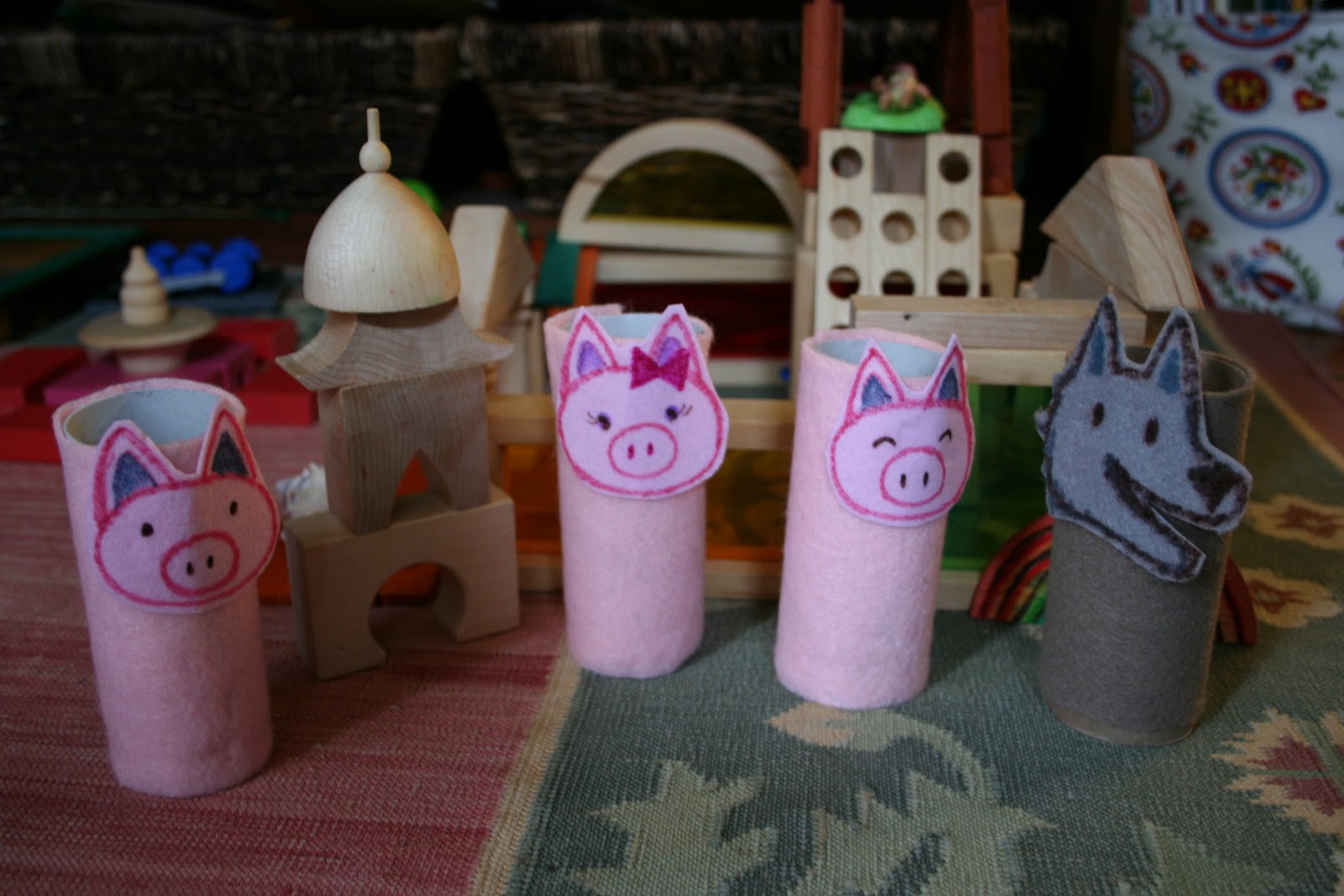 Finger Puppets Three Little Pigs at Amelia Woodhouse blog