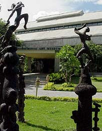 Travel North Thailand in Chiang Mai: Learn : CMU Art Museum