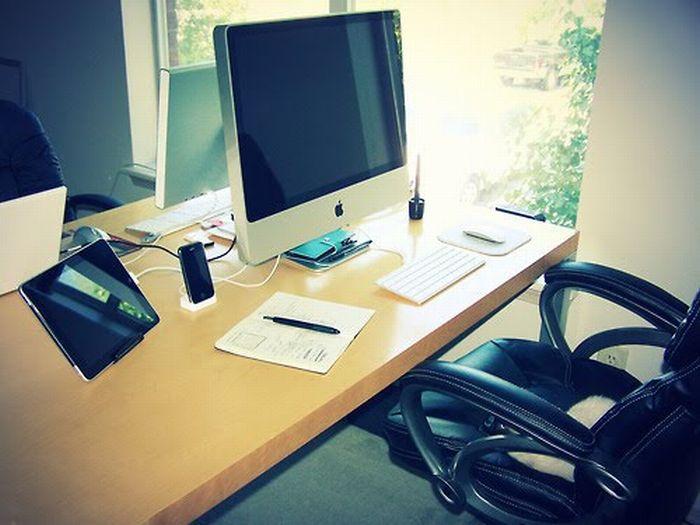 picturespost: Just tables