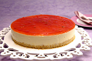 Cheese cake à mineira! Com goiabada, uái! Para os românticos...Romeu e ...