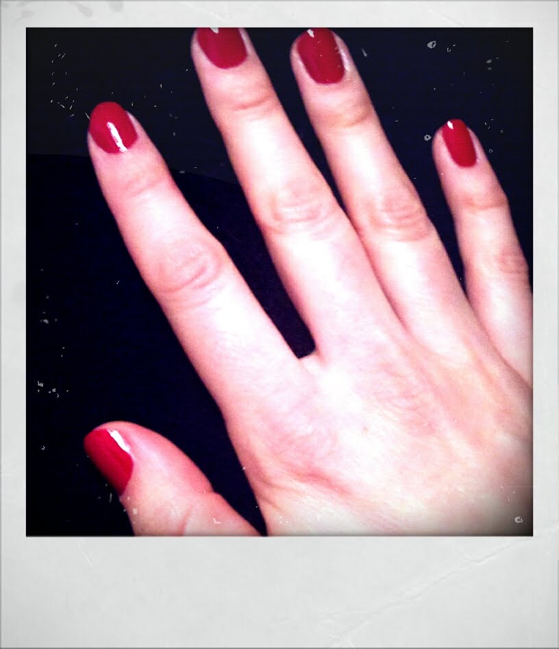 Get your kick on Route 66: Red nails