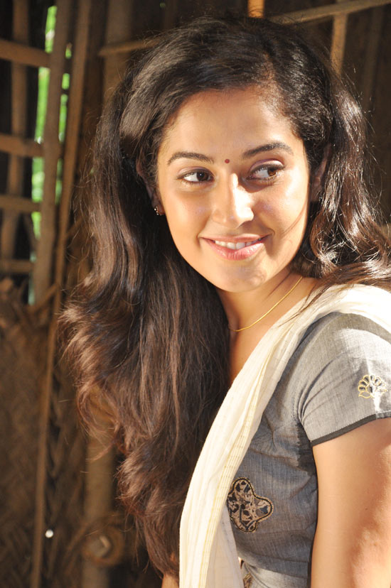 Tamil Actress Disha Pandey Padam Movie Still Photos - Hollywood ...