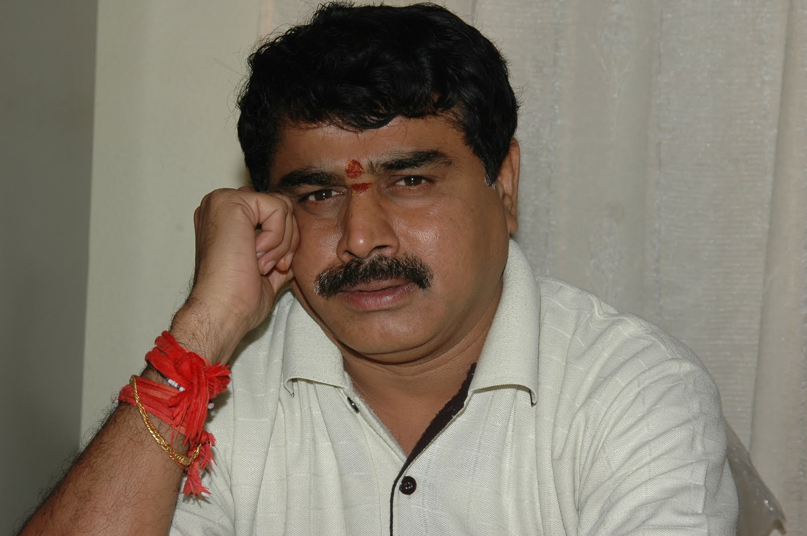 Nagabala Suresh Kumar: Suresh Kumar Close..... Photos....