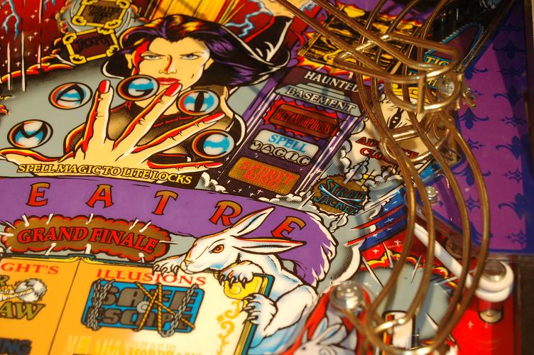 Flipperspill: Airbrush og insertdecaler