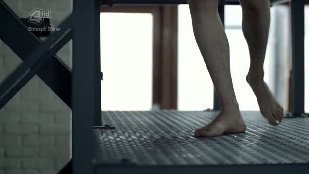 Male Celeb Screencaps: Robert Sheehan screencaps Feet Shots in Misfits