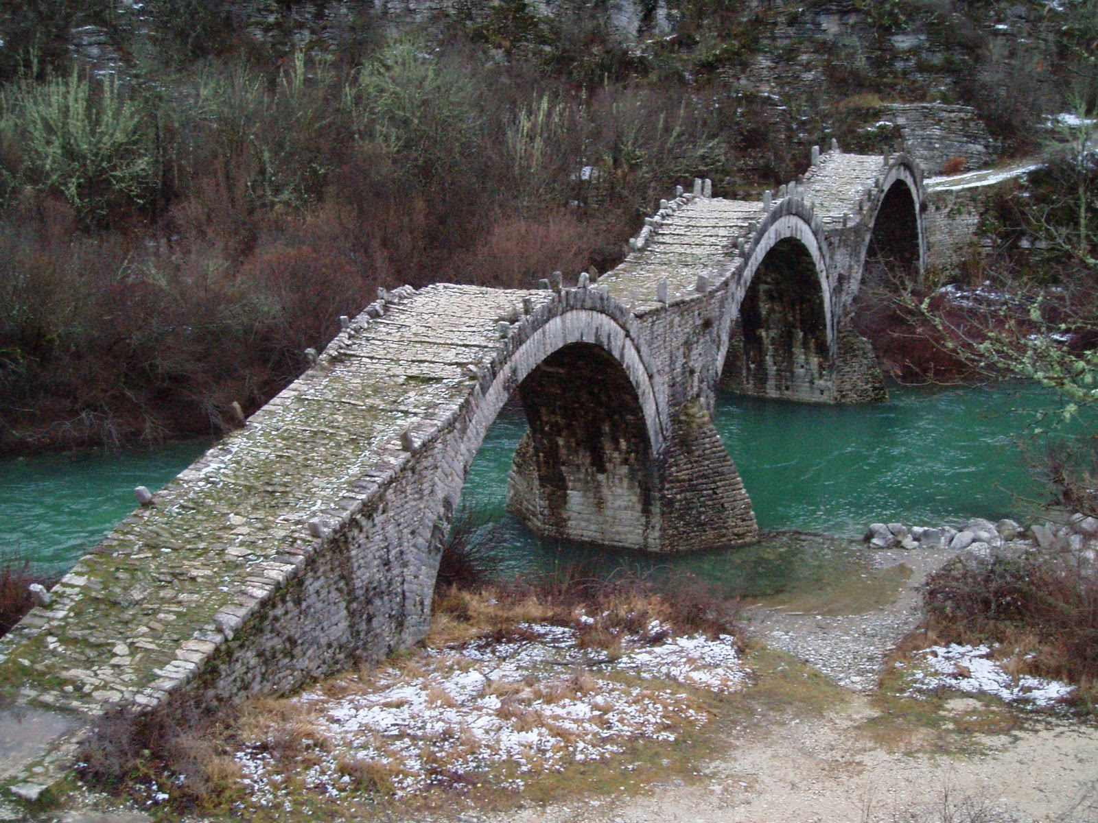 Ηλιοχώρι (Ντομπρίνοβο) - Ζαγορίου: Φωτογραφίες από πέτρινα γεφύρια της ...
