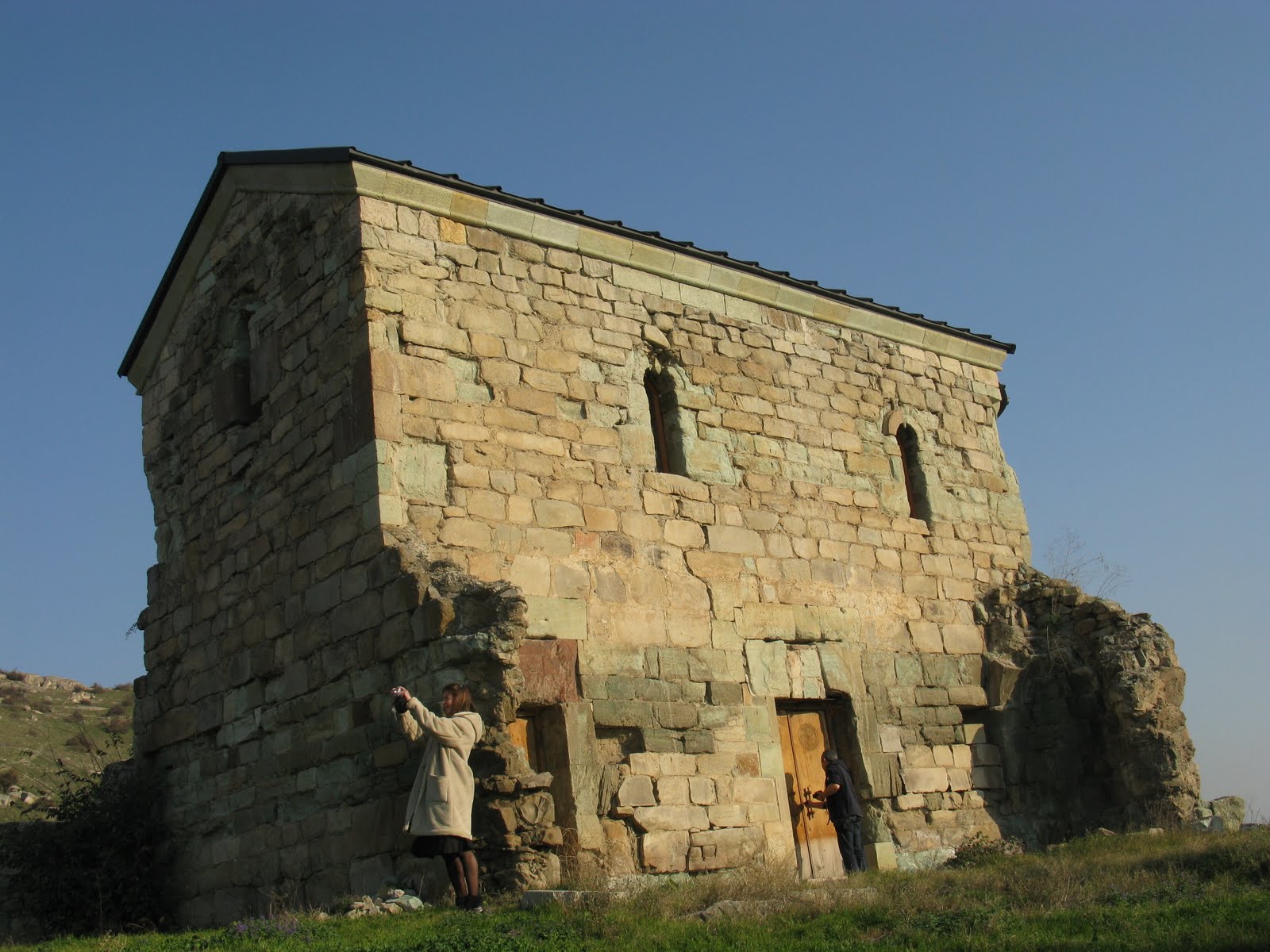 Jespers Blog: Bolnisi, 19 November 2010, 3 churches, 3 carriages and a ...