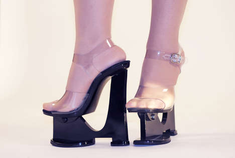 Stileggendo....spunti di vista: Dagli eccessi di una scarpa alla ...