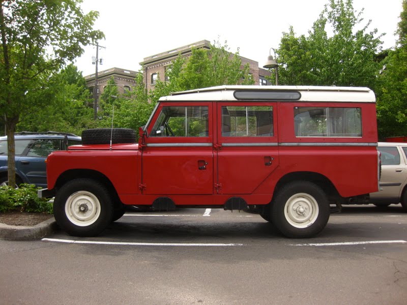 OLD PARKED CARS.: 1965 Land Rover Series IIA Station Wagon.