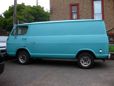 OLD PARKED CARS.: 1968 Chevrolet Van 108.