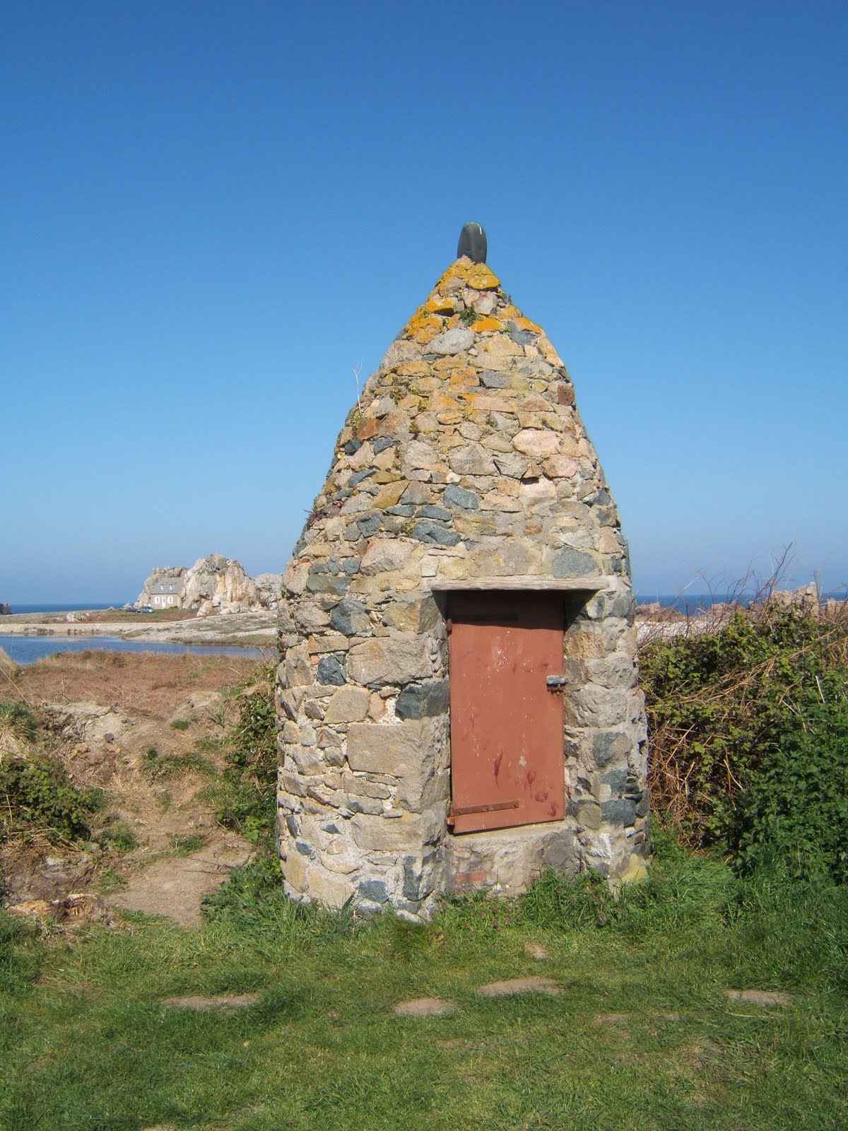 Chemins et jardins ( blog rando et balade ): Plougrescant ...Castel Meur