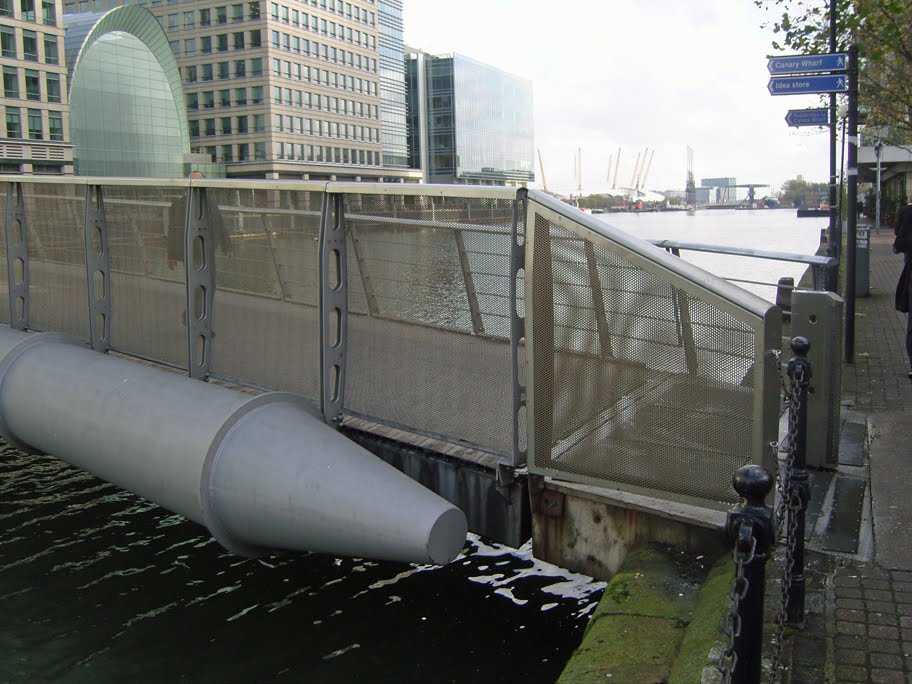The Happy Pontist: London Bridges: 5. South Quay Footbridge