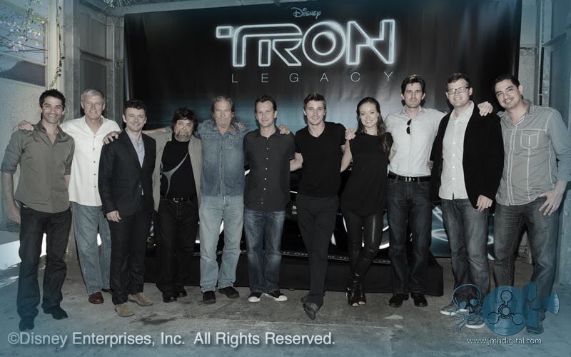 Howlin' Wolf Records: SIX STRINGS: Tron: Legacy [2010] - Cast And Crew