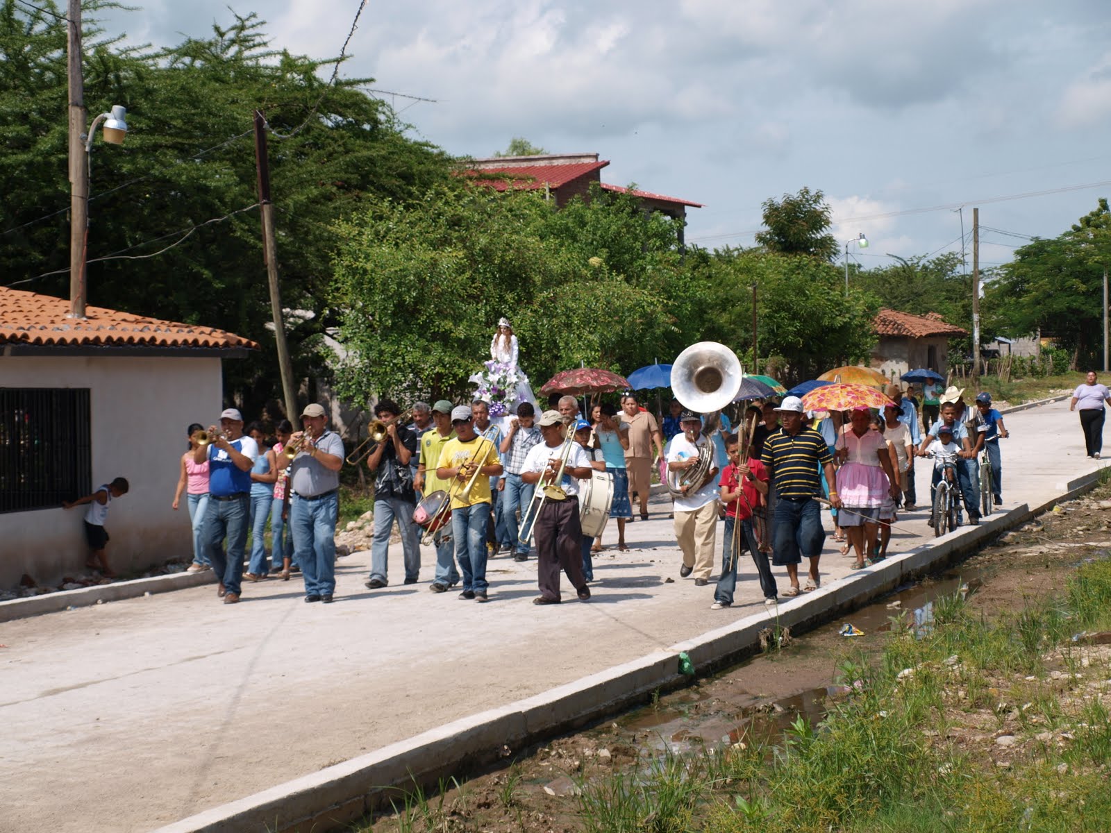 ESF Galicia - Honduras: Feria en Marcovia