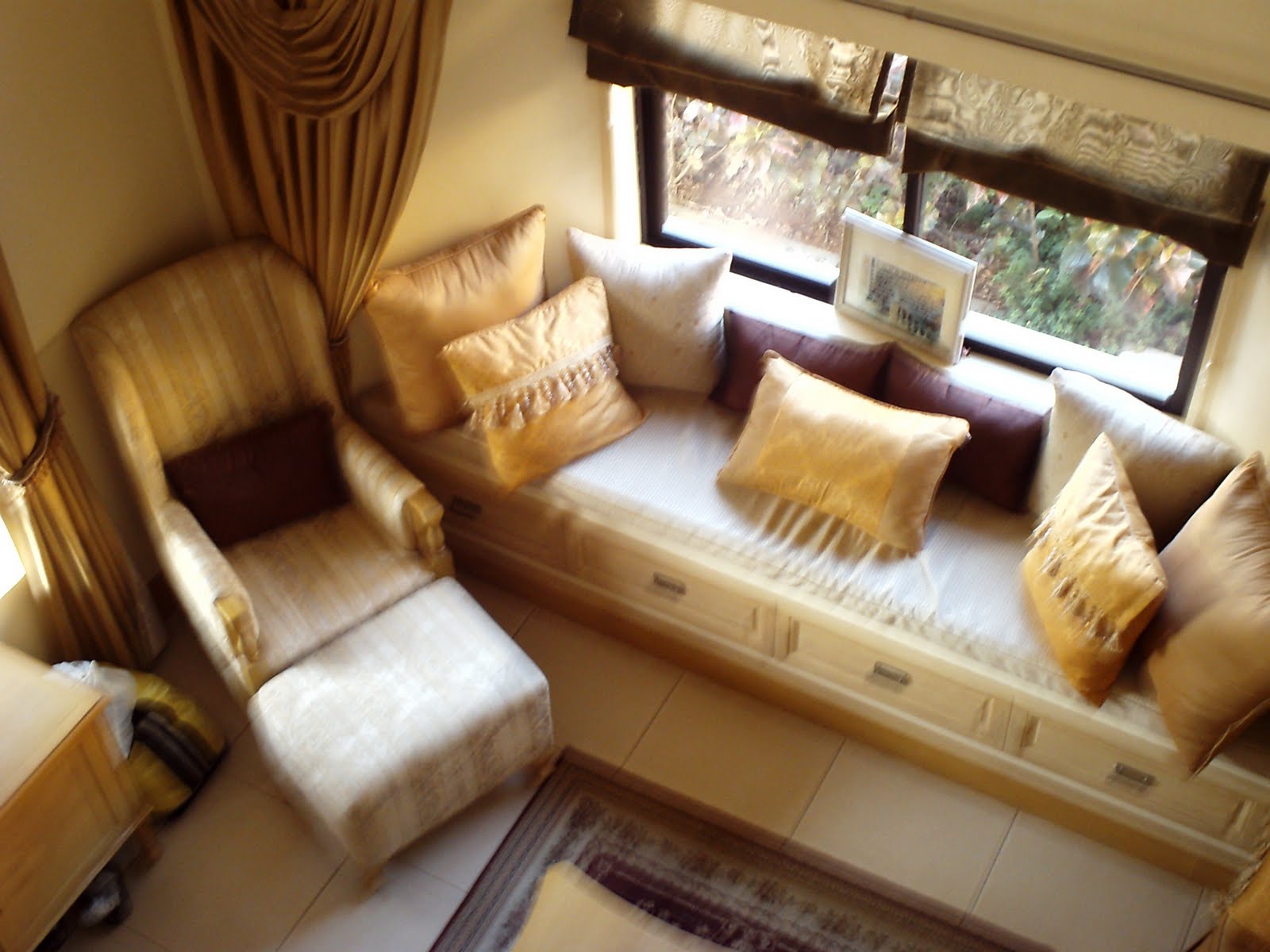 PHOTOS OF HOME INTERIOR DECORS (MAIA ALTA): Living Room - Sala set and ...