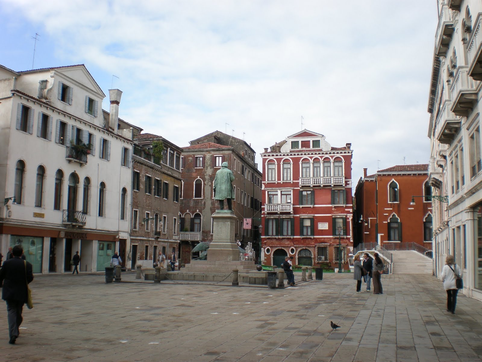 Venezia: Campo Manin al posto della chiesa e il campanile pentagonale ...