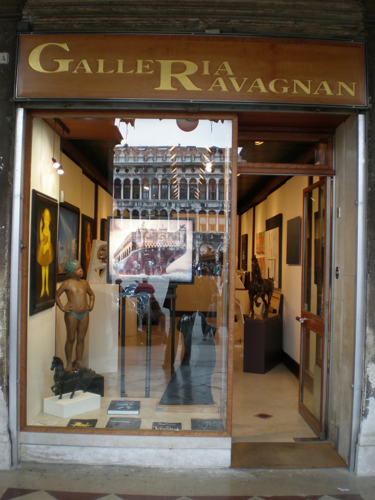 Venezia: La Galleria d'arte Ravagnan
