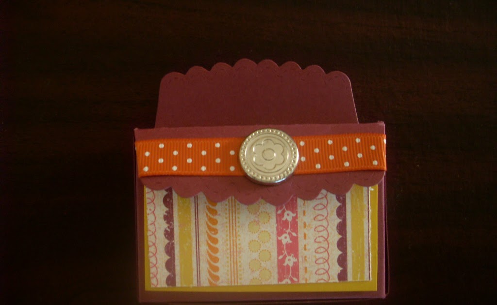 Eileen's Stamping Corner: Scallop Envelop Box Gift Set