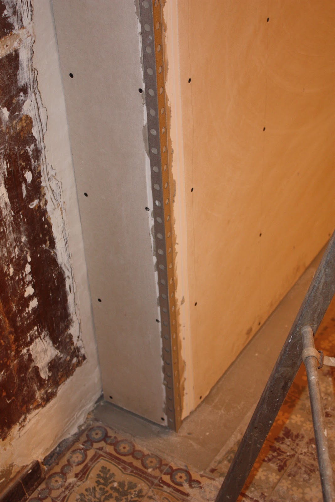 Travaux dans ma maison: Pose des plaques gyproc