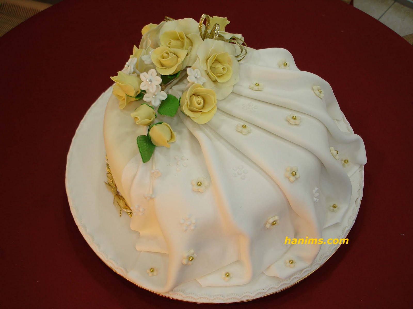 Truly Homemade Bakery In Pasir Gudang/Parit Raja: CONTOH KEK KAHWIN BULAT2