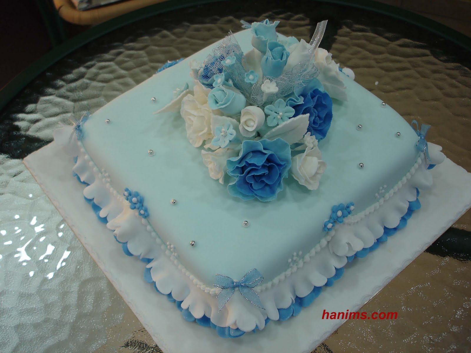 Truly Homemade Bakery In Pasir Gudang/Parit Raja: Contoh kek kahwin 4 segi