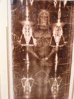 New experiments on Shroud show it’s not medieval (dates to 1st century)