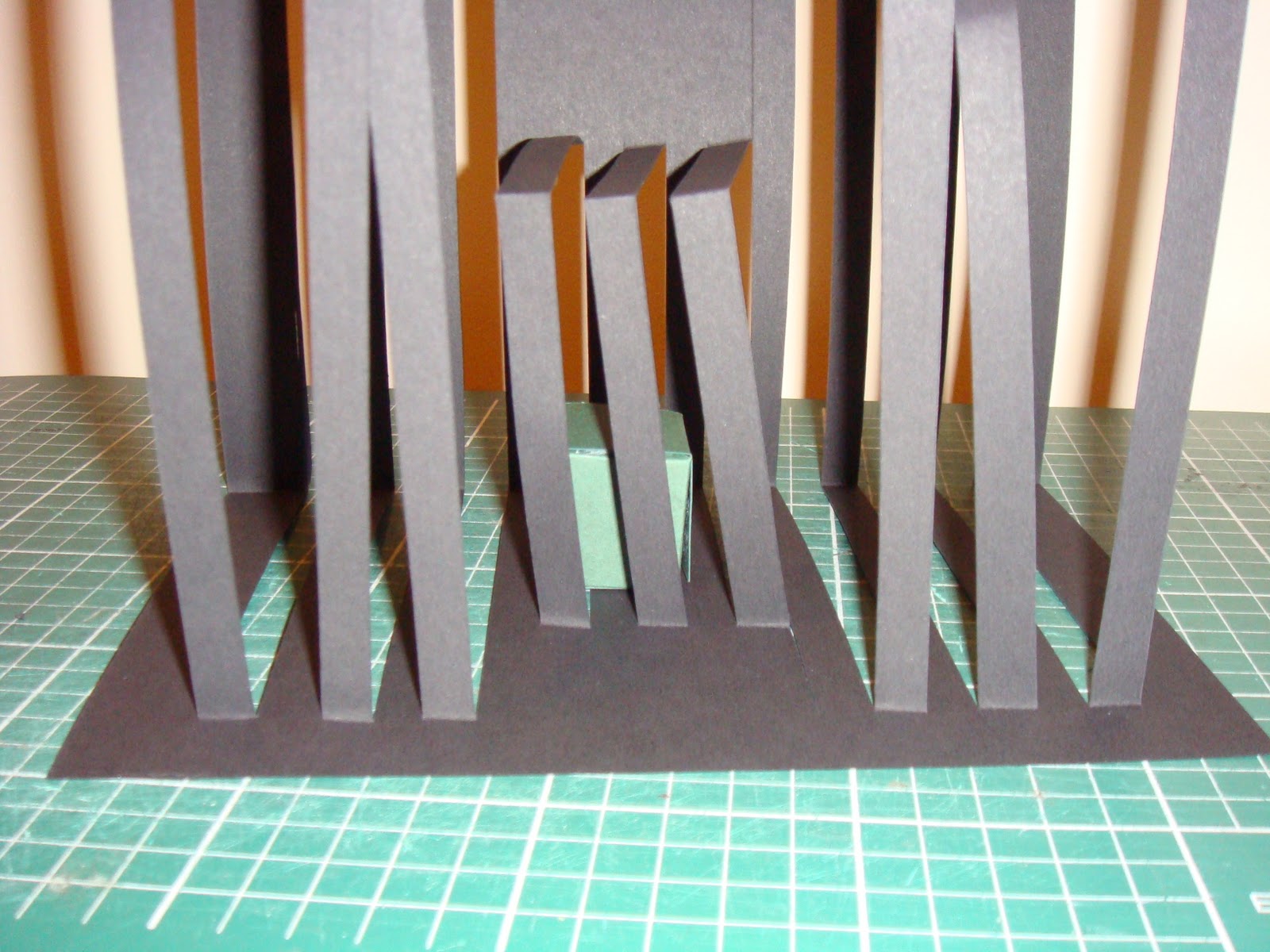 Dash-Designs: Paper Manipulation